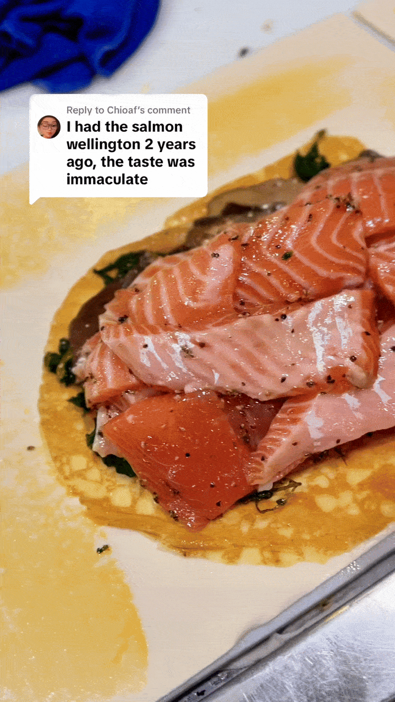 Salmon Wellington [1.2kg, 6-8 pax]
